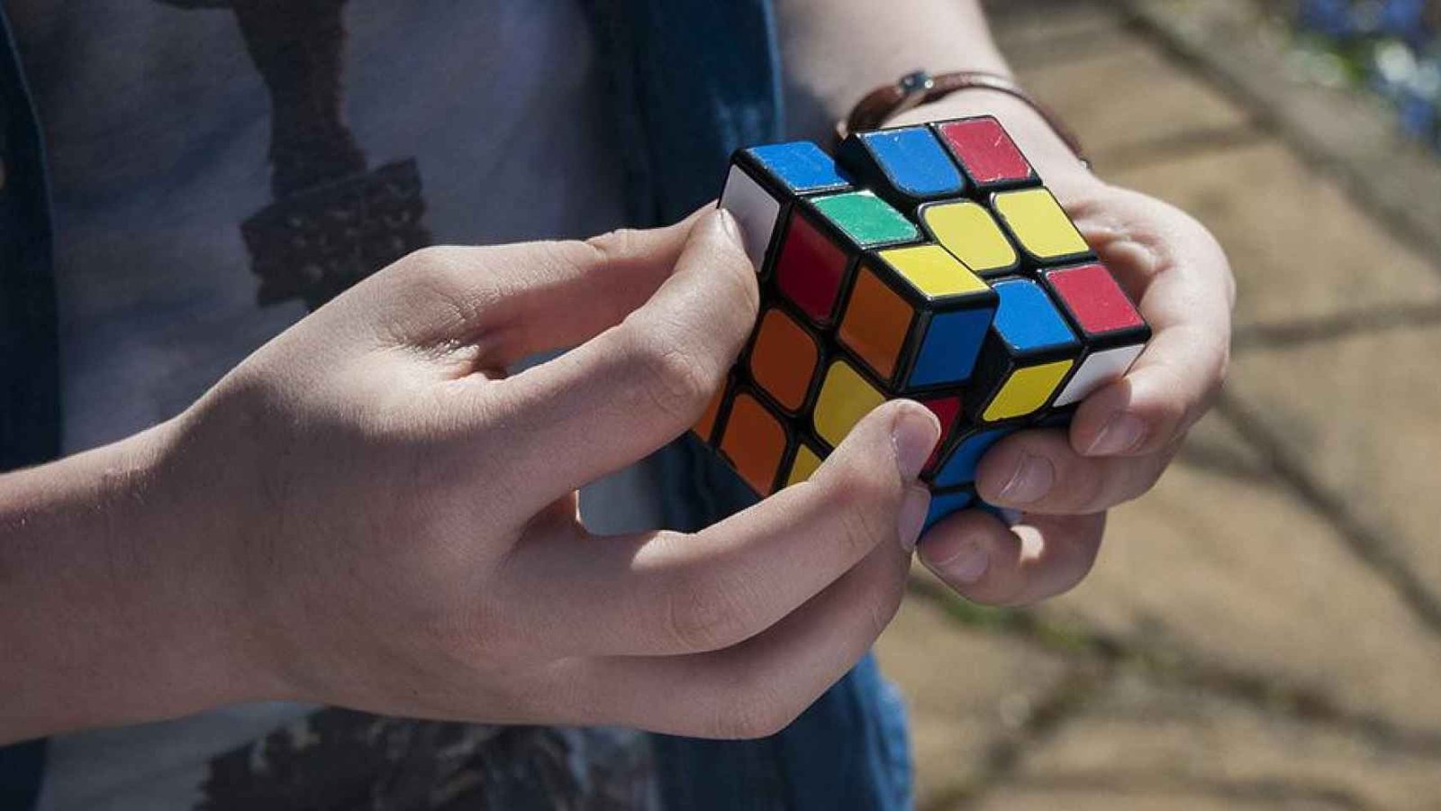 Quién tiene el récord argentino en resolver el cubo Rubik